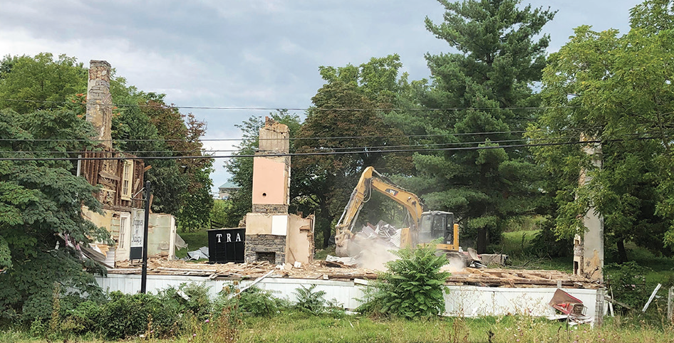 The Old Inn At Mauzy – The Chimney Rock Chronicle